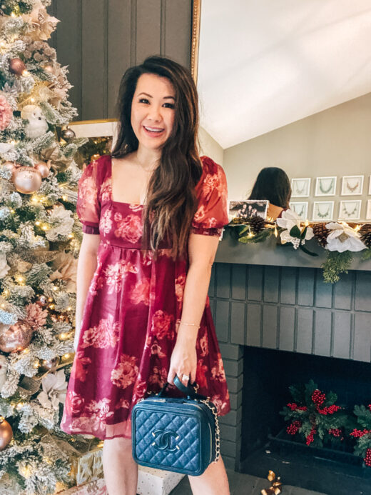 25 Christmas Outfit Ideas for Moms that are effortless and chic