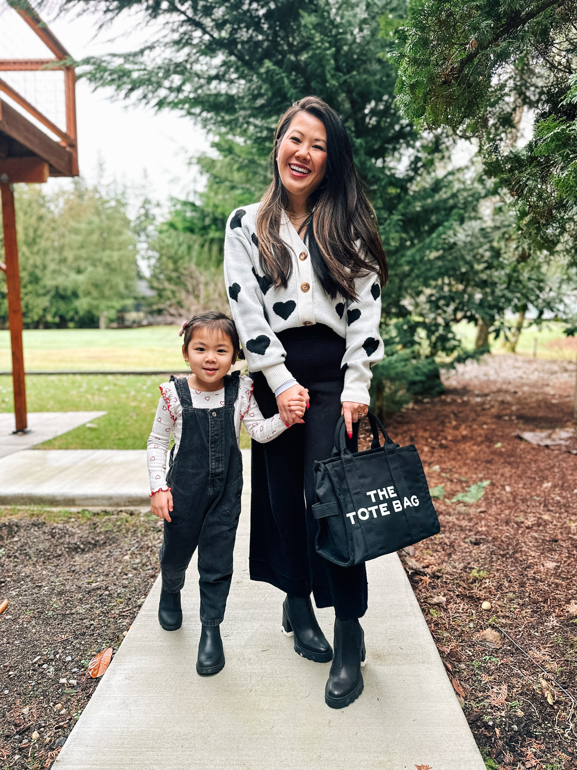 The best travel purse for moms that you'll carry everywhere